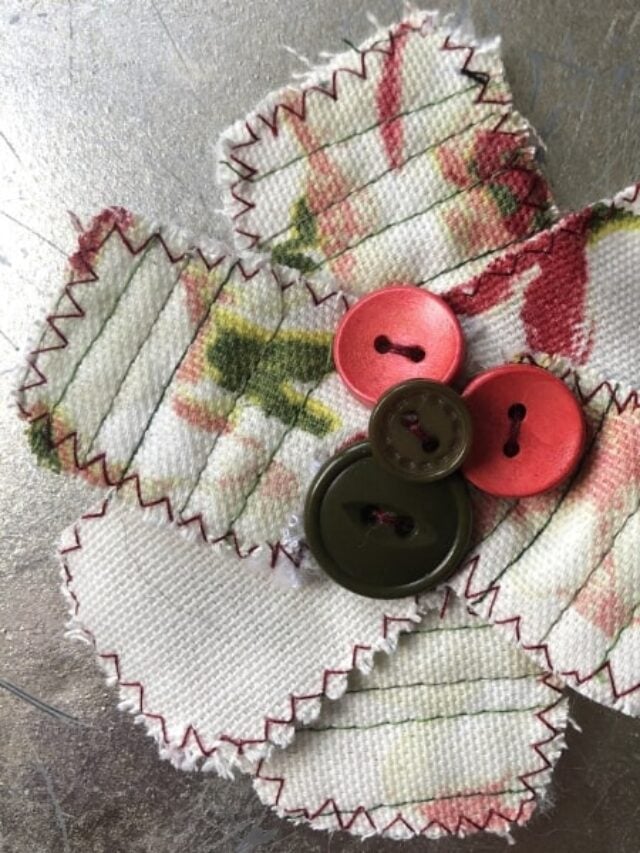 Easy Scrap Fabric Flowers Story - Scrap Fabric Love