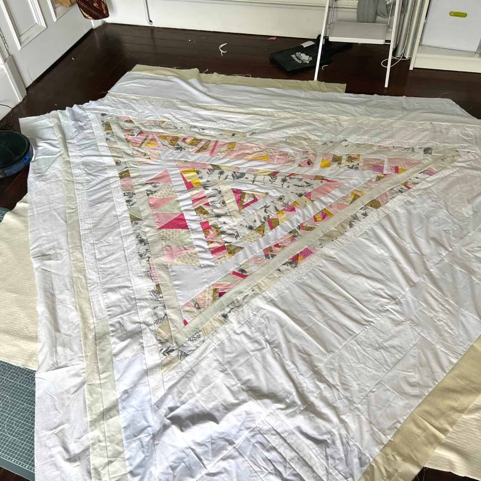 Making a Quilt without a Pattern - My Triangle Madness Quilt!