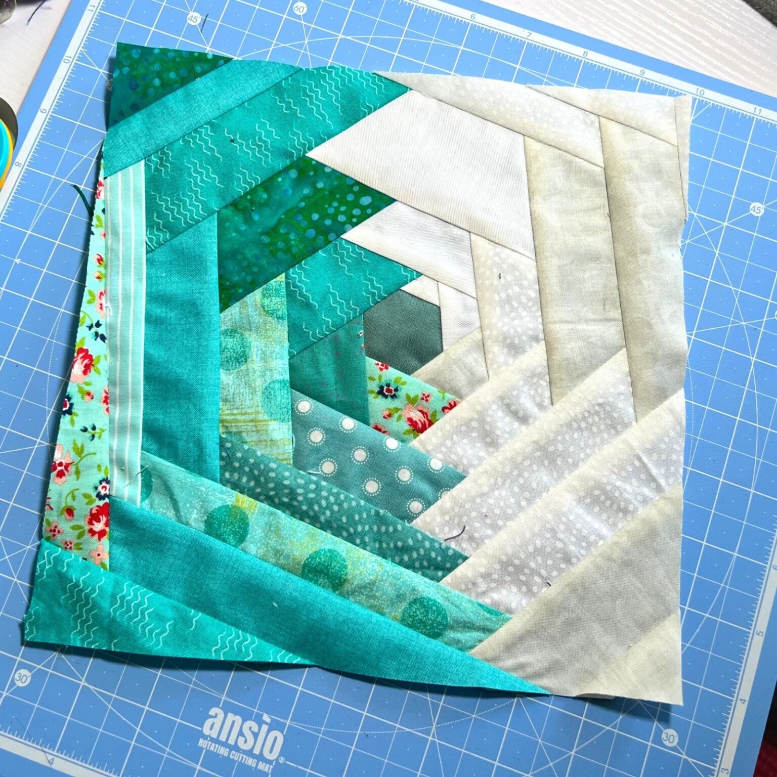 Scrappy Hexagon Quilt Block No Measuring Scrap Fabric Love