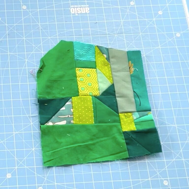 Fun Christmas Tree Quilt Block - For Crumbs & Scraps!