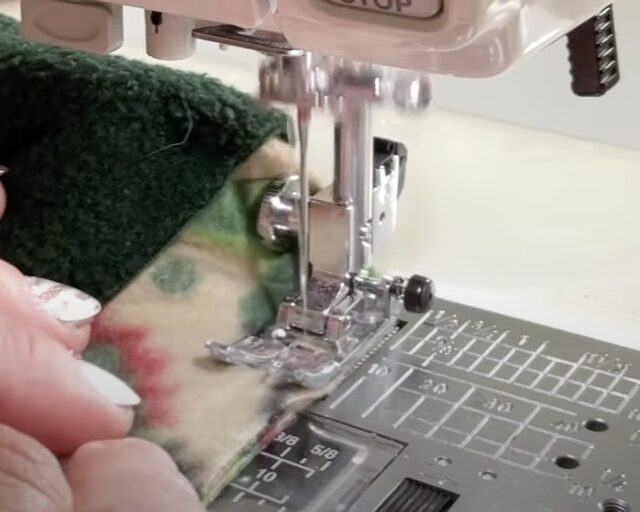 How to Make a Simple Fleece Neck Warmer - Scrap Fabric Love