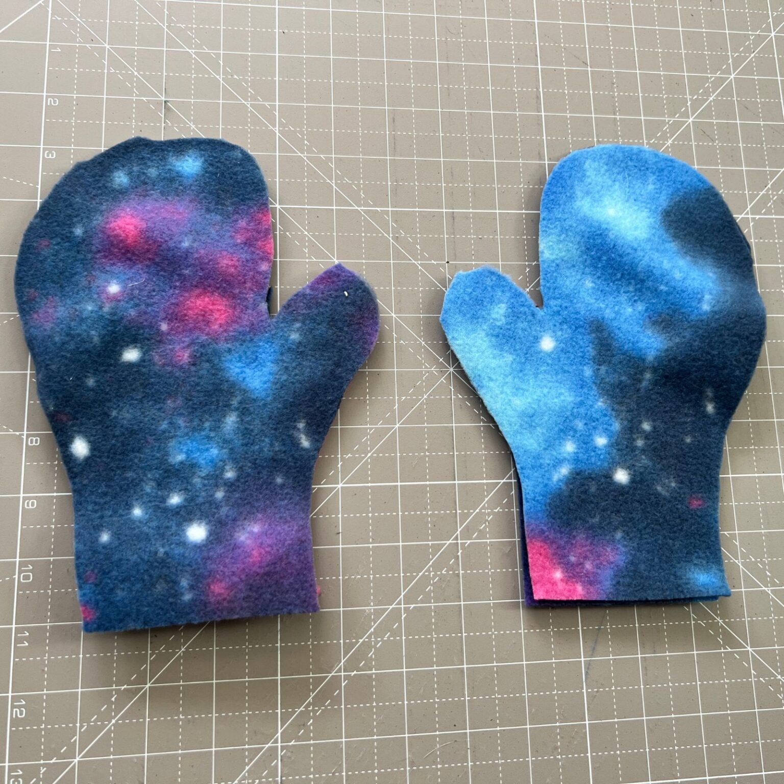 How to Make Fleece Mittens for Kids - Scrap Fabric Love