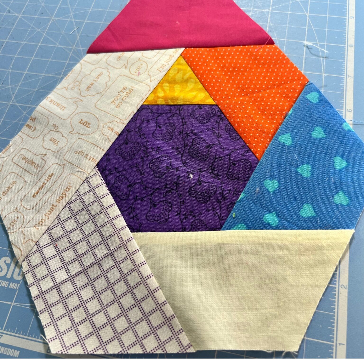 Hexagon Log Cabin Quilt Block - Easy Tutorial