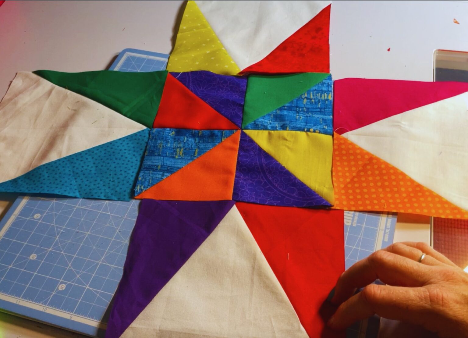 Easy Big Star Quilt Block - 20.5" Block! - Scrap Fabric Love