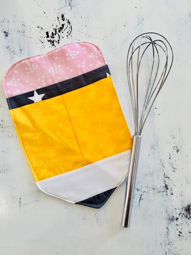 18 Simple Pot Holder Patterns For You To Sew - Scrap Fabric Love