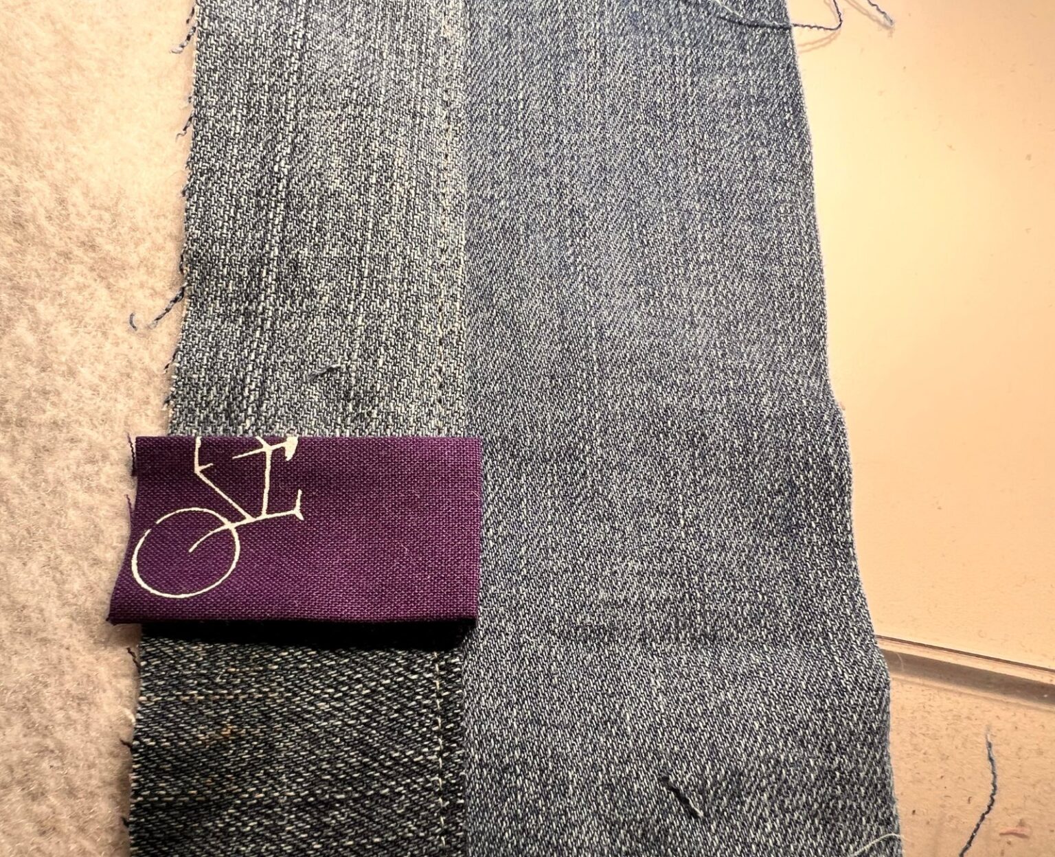 How to Make your Own Placemats from Denim Scraps - Scrap Fabric Love