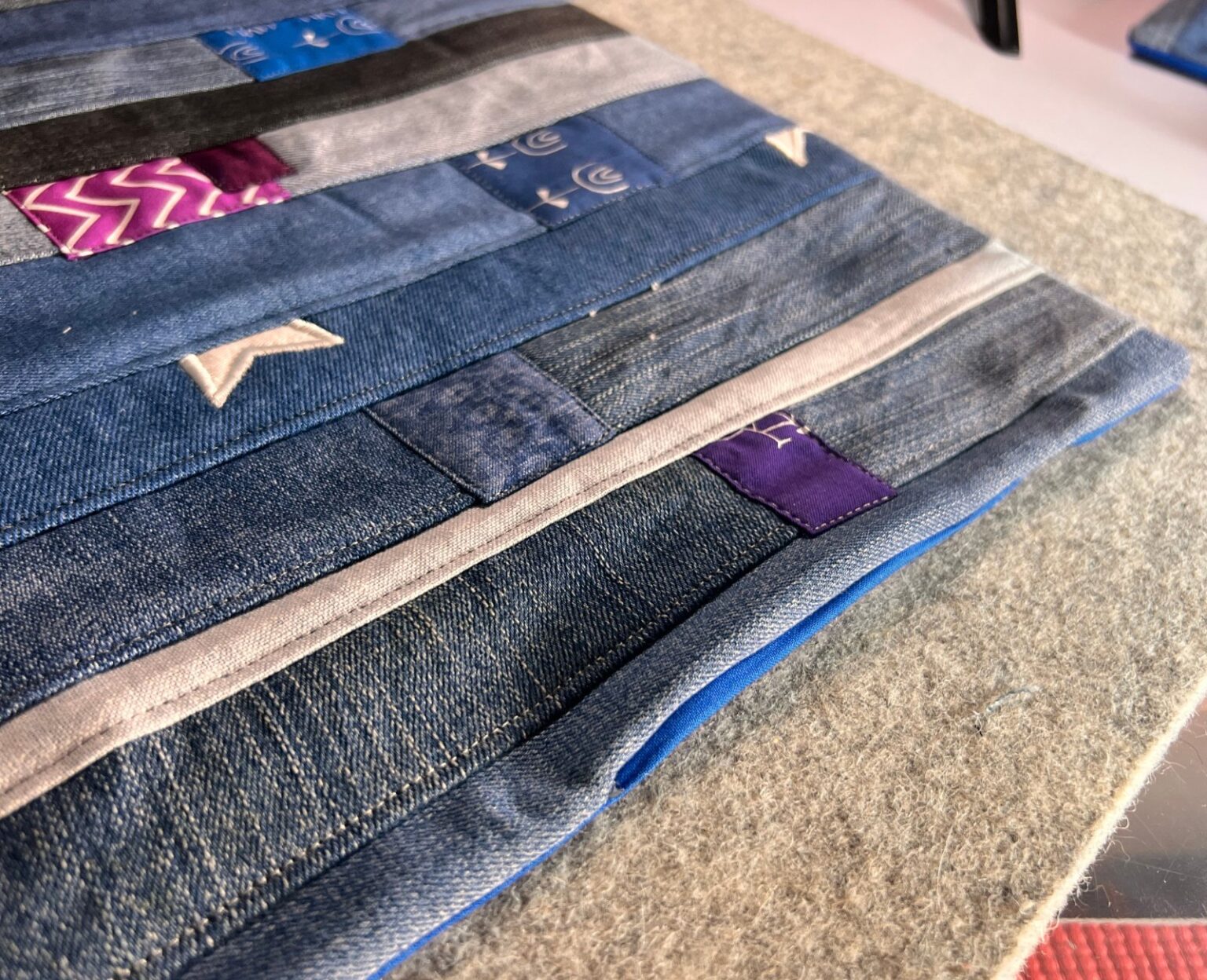 How to Make your Own Placemats from Denim Scraps - Scrap Fabric Love