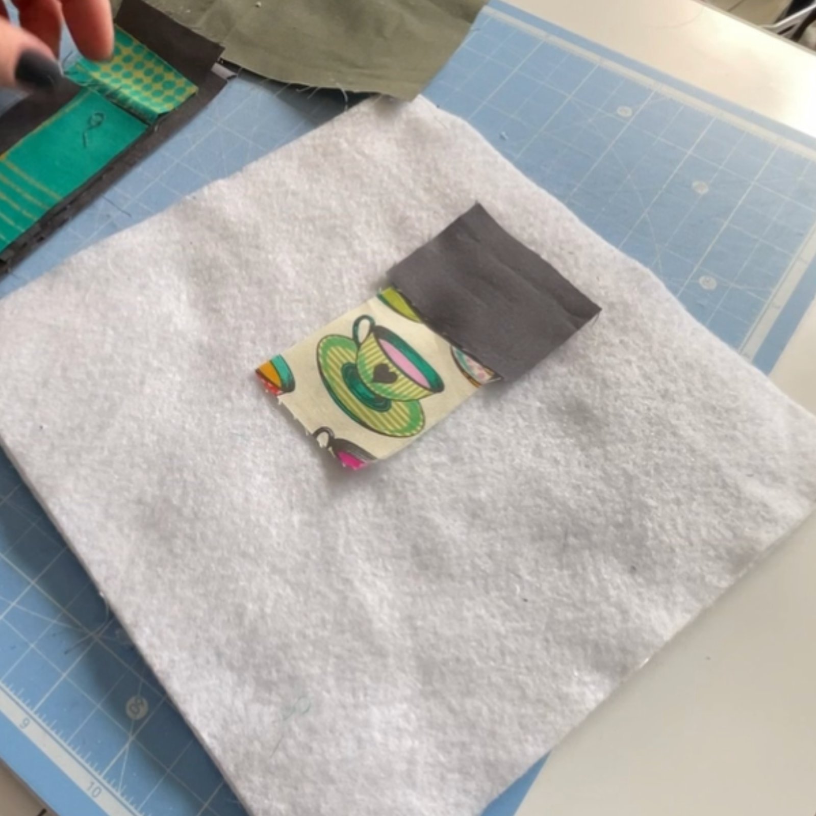 How to Make a Pot Holder: Easy Sew Gift Idea! - Scrap Fabric Love