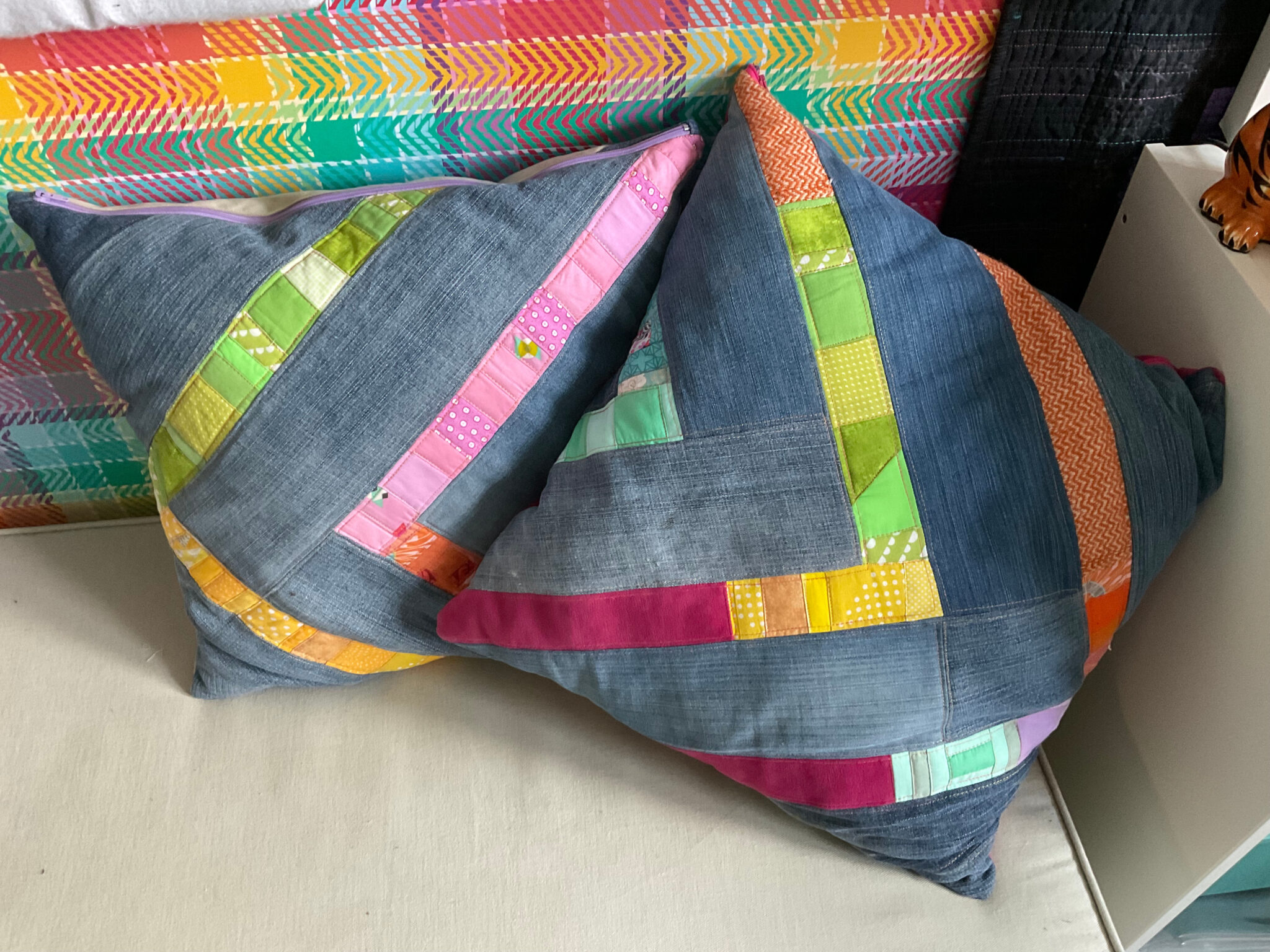 DIY Cushion Cover: Scrappy Chevron Style - Scrap Fabric Love