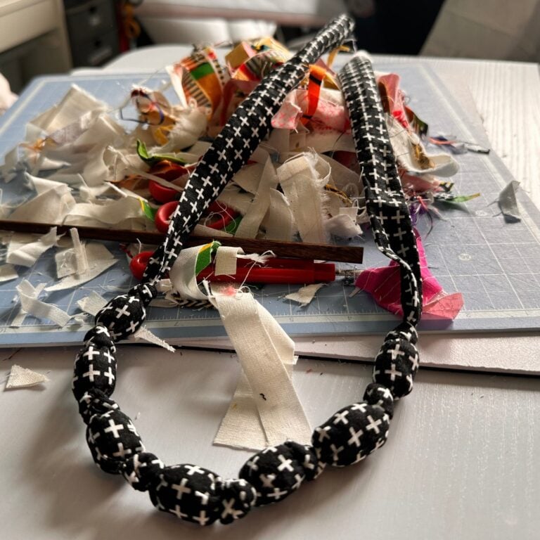 DIY Fabric Necklace from Scraps! - Scrap Fabric Love