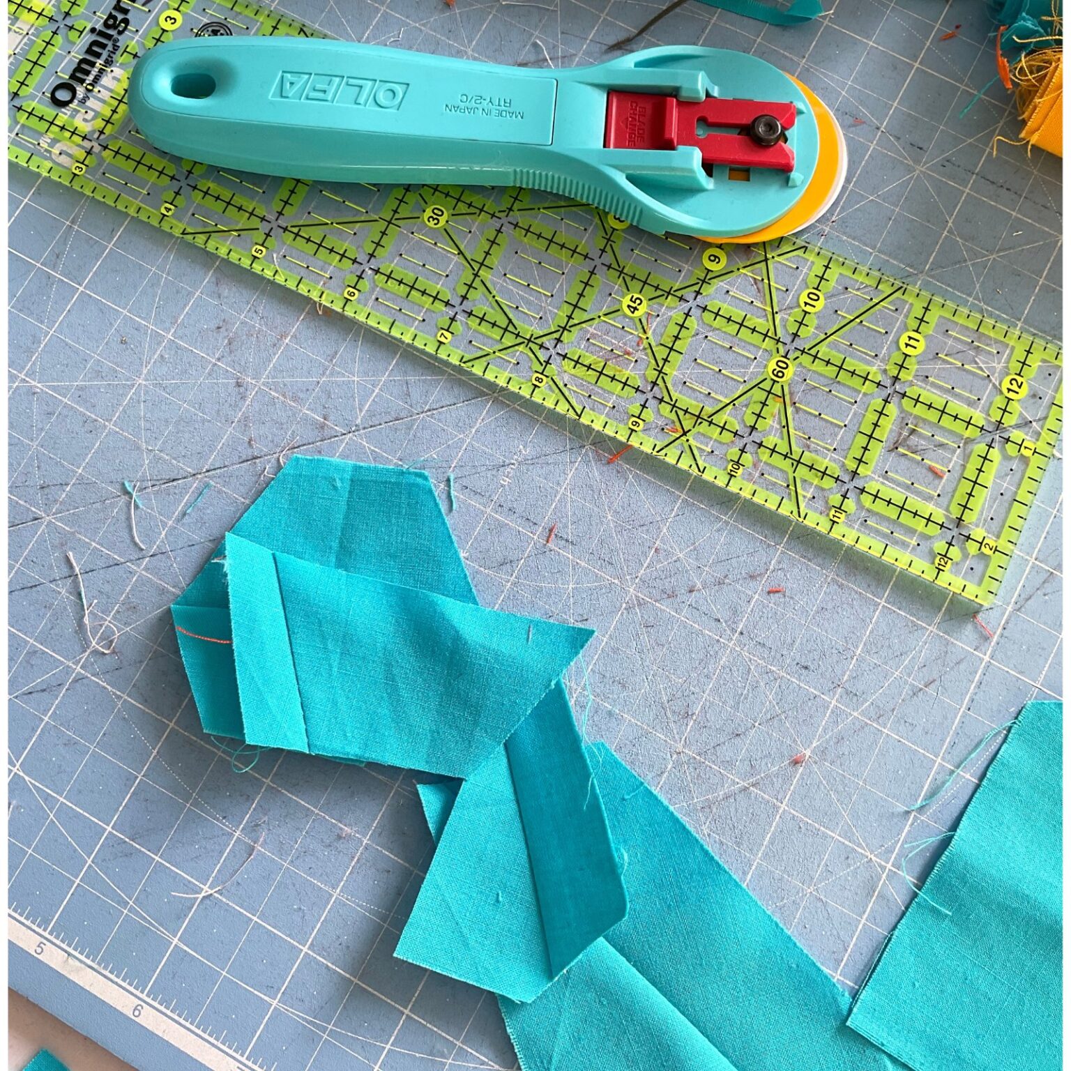 Fun Crumb Quilt Block Idea - Use your Solids! - Scrap Fabric Love
